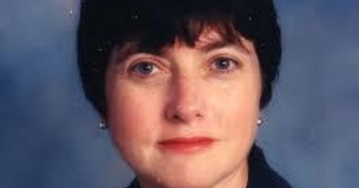 Minda de Gunzburg Center for European Studies | Clare Cavanagh