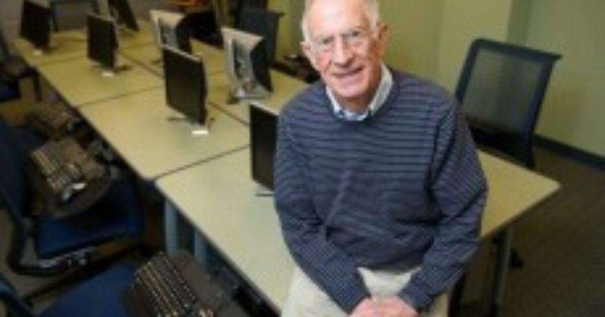 Minda de Gunzburg Center for European Studies | Nicholas Daniloff