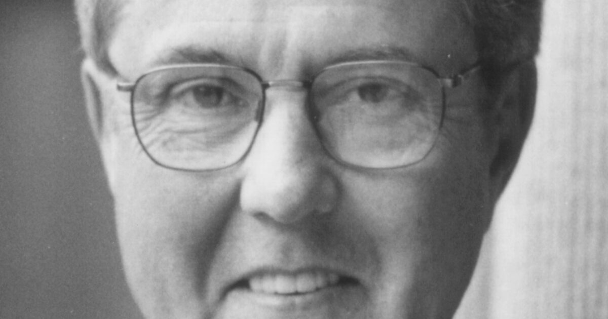 Minda de Gunzburg Center for European Studies | Thomas W. Simons Jr.