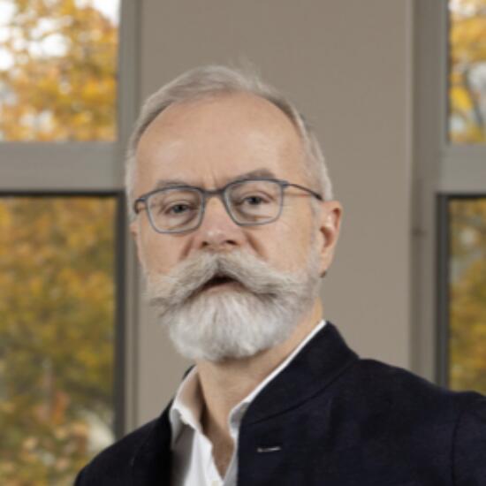 Faculty Associates | Minda de Gunzburg Center for European Studies