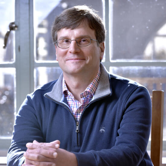 Faculty Associates | Minda de Gunzburg Center for European Studies