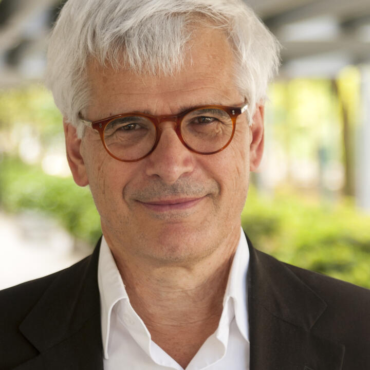 Minda de Gunzburg Center for European Studies | Peter van den Besselaar