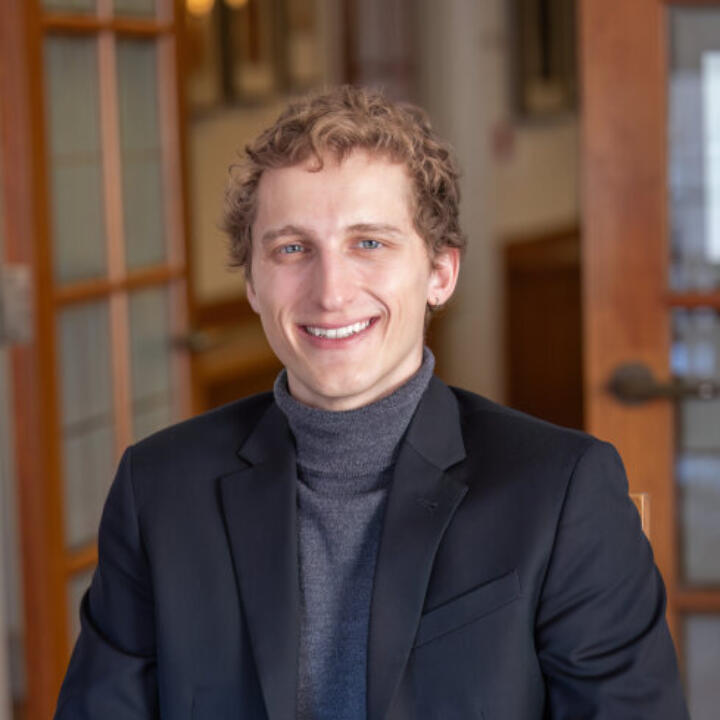 Minda de Gunzburg Center for European Studies | Adrian Scheibler